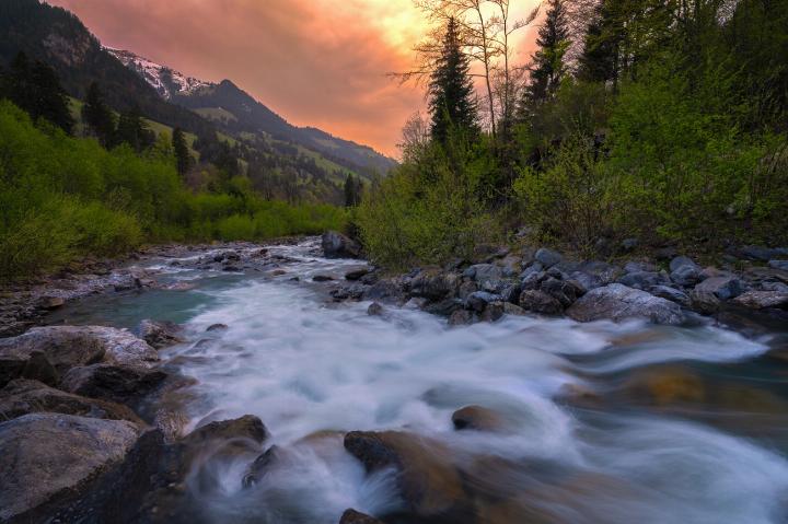 Der Saharastaub verhalf Simon Schuhmacher zu dieser stimmungsvollen Aufnahme.